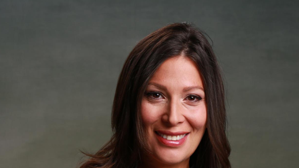 Daniela Zavala regresa a la actuación 10 años después - Austin Latino
