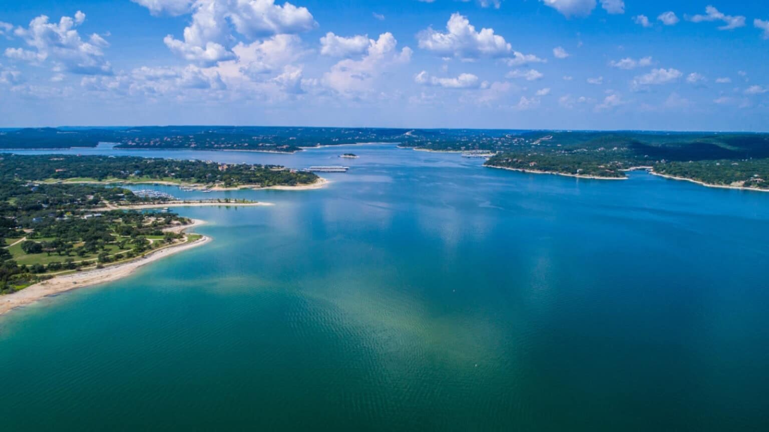 Reabren Lake Travis con alerta por riesgos - Austin Latino