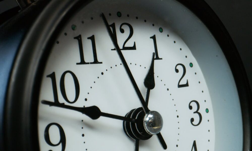 Texas: Guía del Horario de Invierno 2025 – Austin Latino